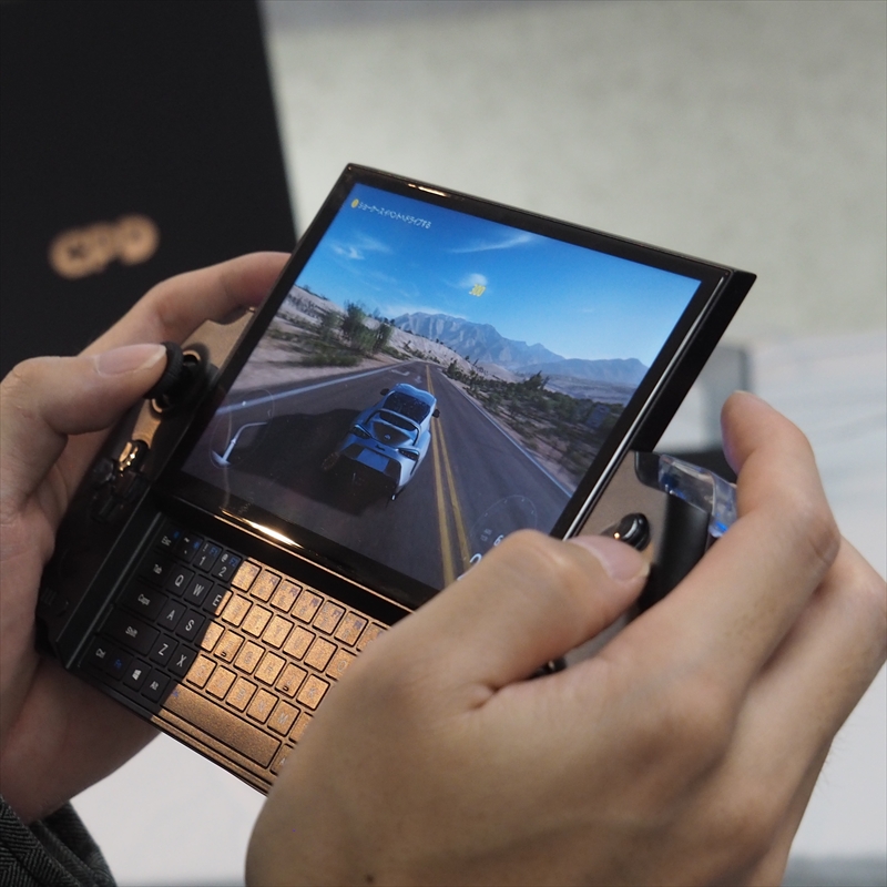スライド式の物理キーを搭載したゲーム機型PC「GPD WIN 4 スライド式の物理キーを搭載したゲーム機型PC「GPD WIN 4