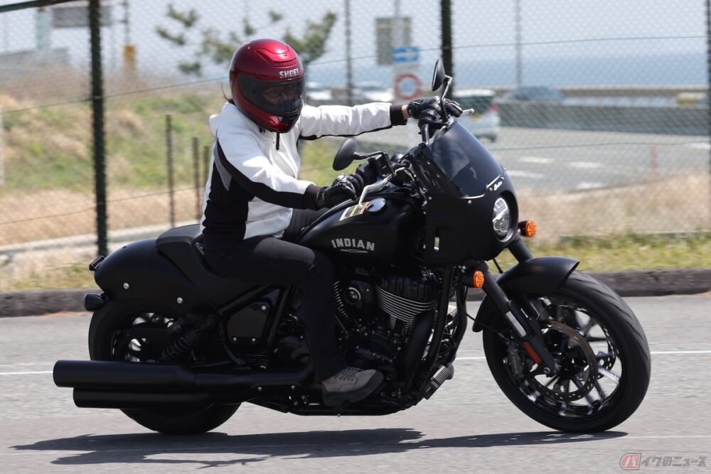 インディアンの「スポーツチーフ」は、大排気量Vツインエンジンのモリモリ加速が楽しいアメリカンパフォーマンスクルーザー！ - 拡大写真｜Infoseekニュース