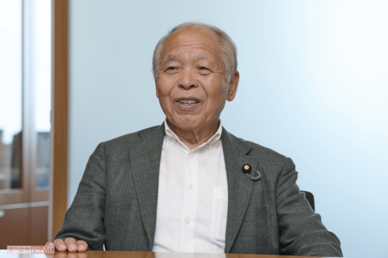 初当選から42年…鈴木宗男氏が語る『ガラケー愛』2026年3月で回線が完全終了も使い続ける“理由” - トピックス｜Infoseekニュース