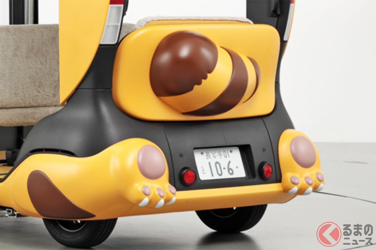 トヨタの6人乗り「ネコバス」まもなく登場へ 毛皮シート＆“しっぽ”装備で超カワイイ！ 新型「APMネコバス」24年3月に運行開始 - 拡大写真｜Infoseekニュース