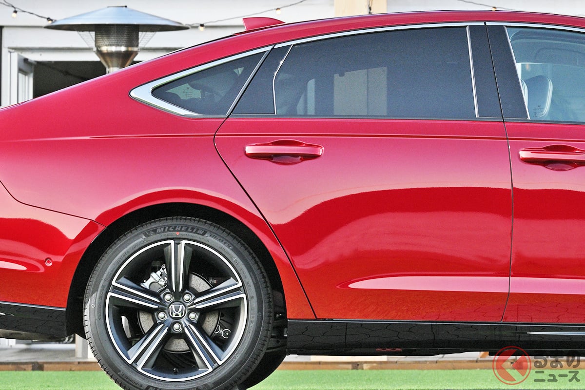 全長5m級！ ホンダの新たな「最上級セダン」どんな人が買ってる？ 「若者」にも人気!? 美しすぎる“流麗”ボディ×上質内装の「最新型アコード」ユーザー層の特徴とは - 拡大写真 ...